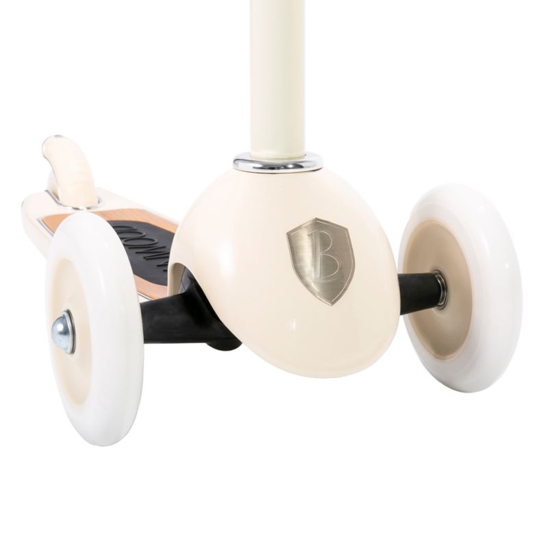 Banwood Cream 3-Wheel Kids Scooter with Basket + Reviews | Crate & Kids
