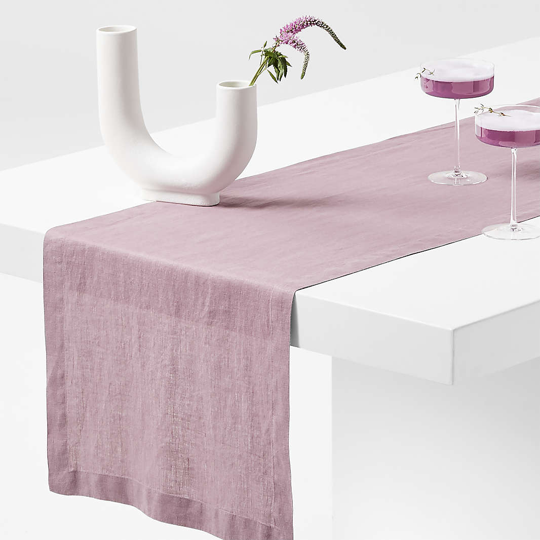 Table Runners: Modern & Linen Dining Table Runners | Crate & Barrel