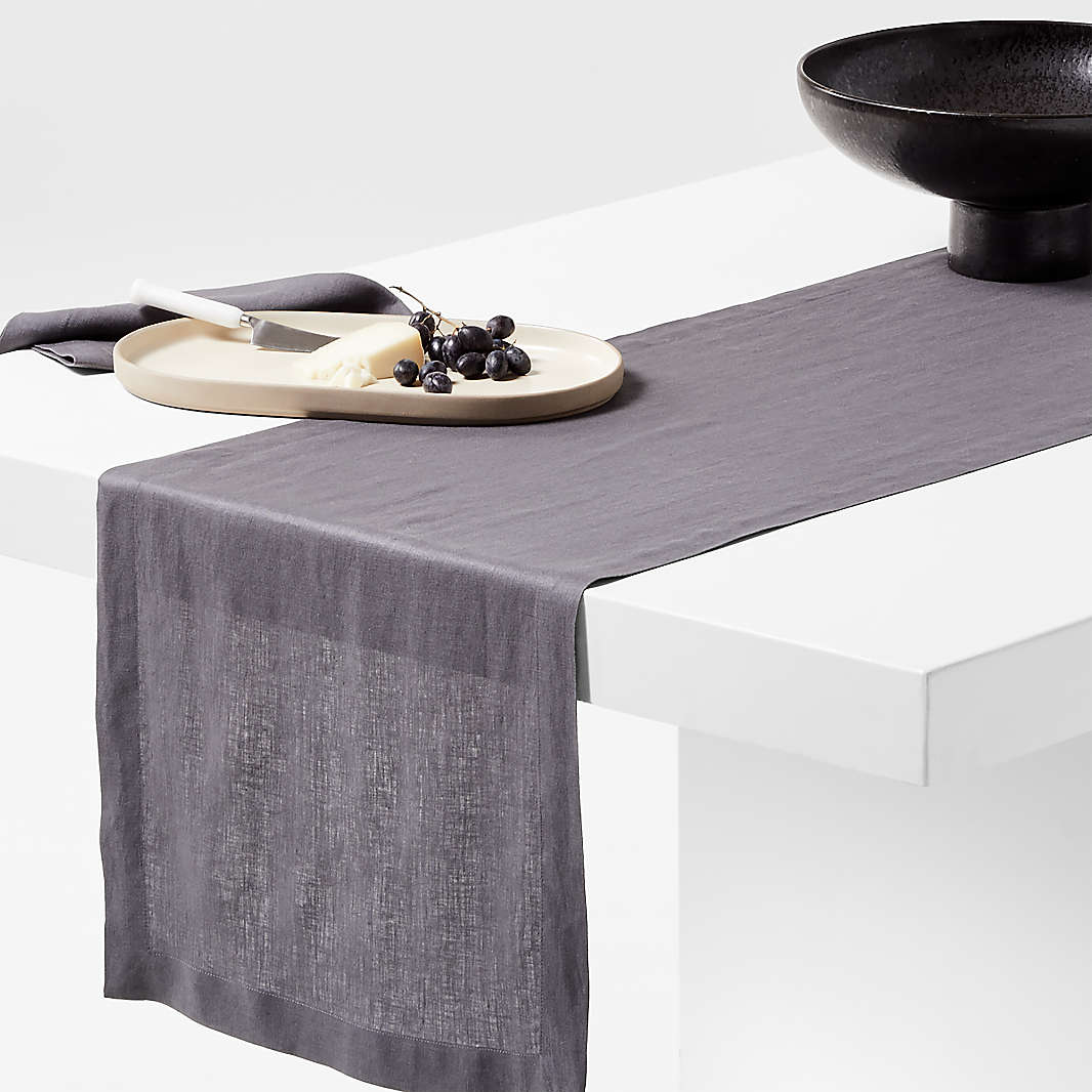 Table Runners: Modern & Linen Dining Table Runners | Crate & Barrel