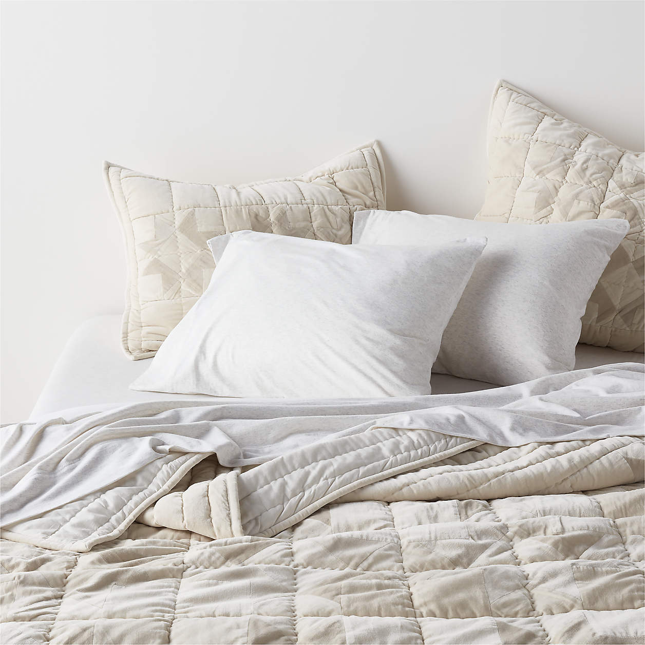 Organic Heritage Velvet Patchwork Beige and Ivory King Quilt | Crate ...