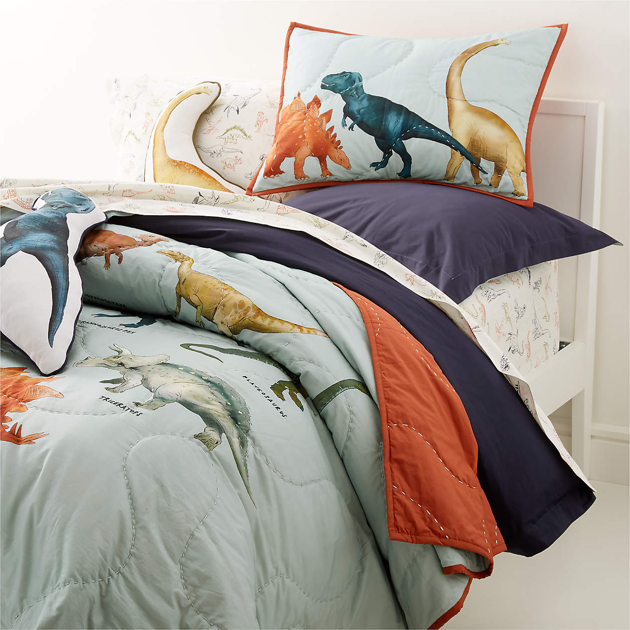 Koro Organic Cotton Dinosaur Kids Full/Queen Quilt + Reviews | Crate & Kids