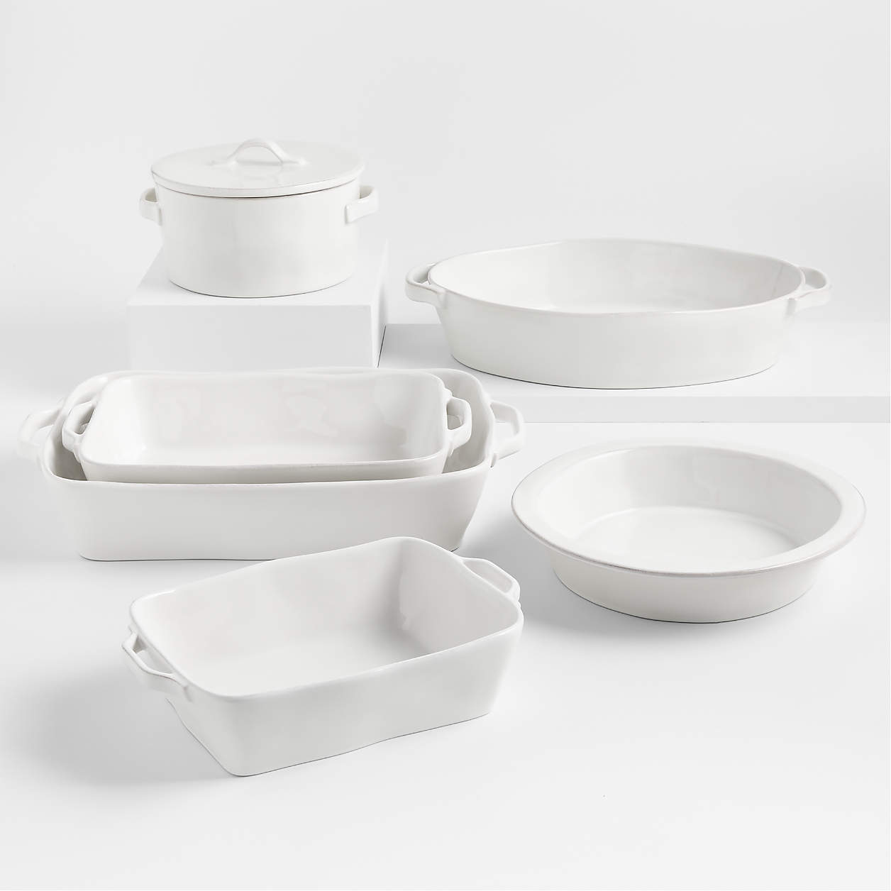 Marin White 7-Piece Bakeware Set | Crate & Barrel