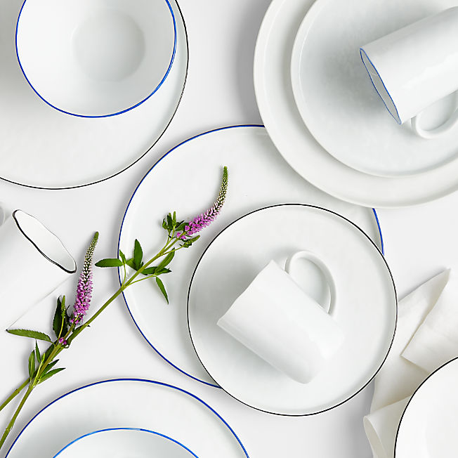 Modern Dinnerware Sets & Dish Sets | Crate & Barrel Canada