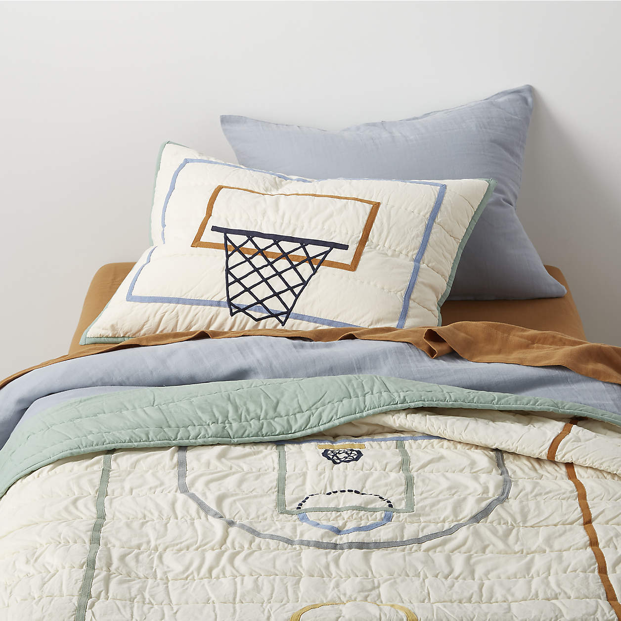 Modern Basketball Organic Cotton Kids Twin Quilt + Reviews | Crate & Kids