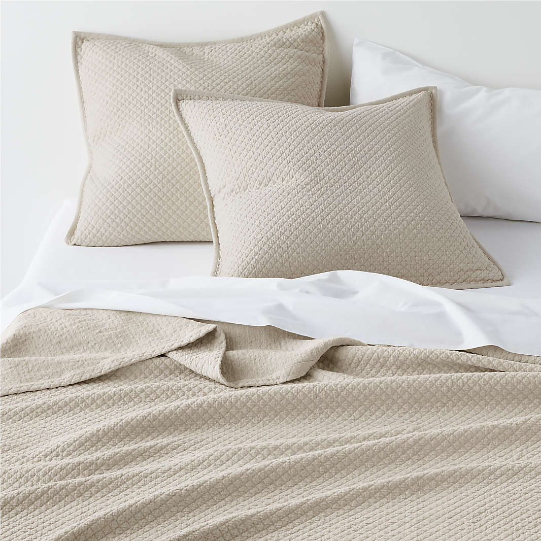 Quilts & Coverlets | Crate & Barrel Canada