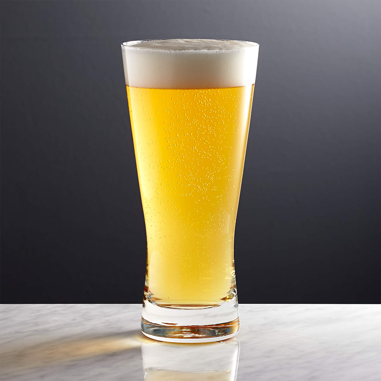 Portland 22-Oz. Beer Glass + Reviews | Crate & Barrel Canada
