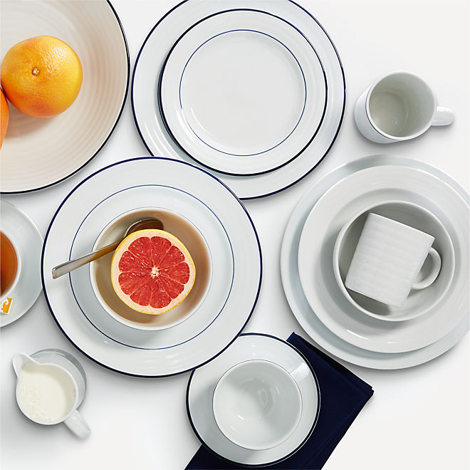Farmhouse Dinnerware | Crate & Barrel