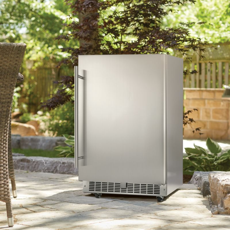 Silhouette Pro Outdoor Fridge | Crate & Barrel