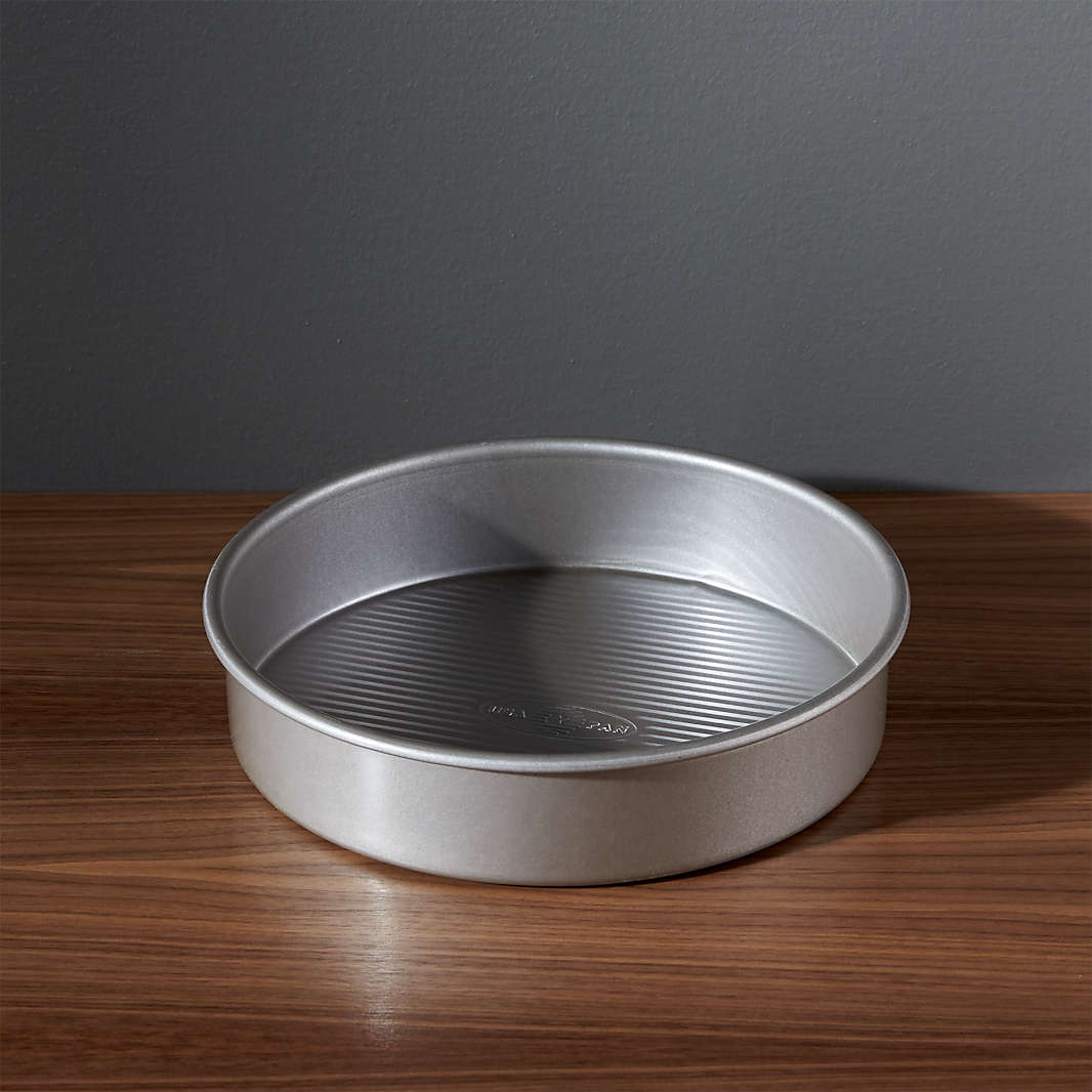 Round Cake Pans | Crate & Barrel