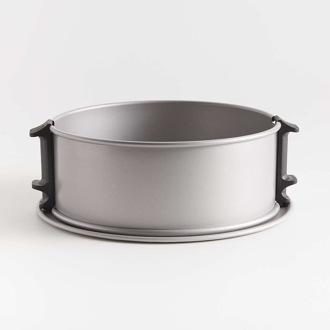 Pie, Bread and Cake Pans | Crate & Barrel Canada