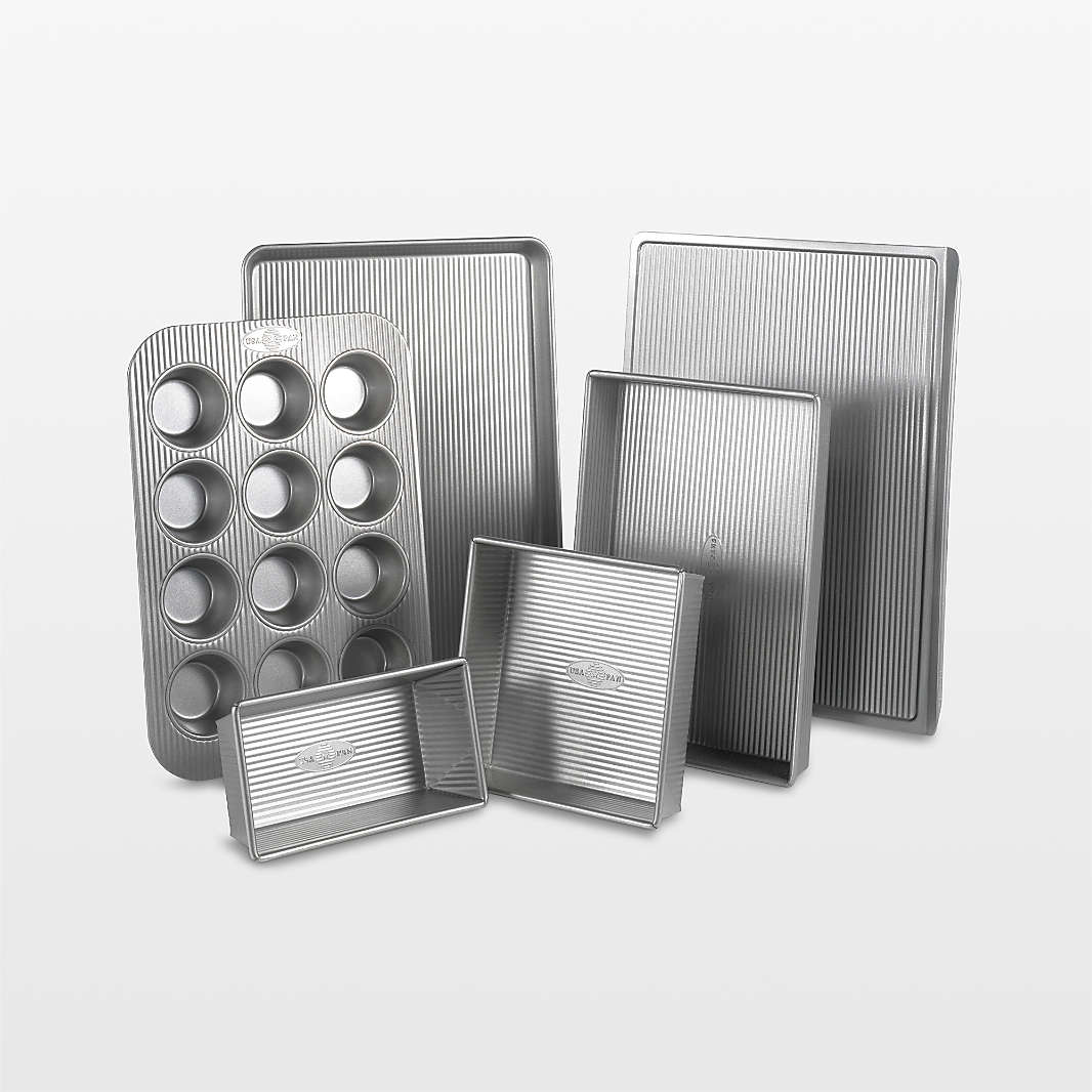 Bakeware Sets: Assorted Baking Pans | Crate & Barrel Canada