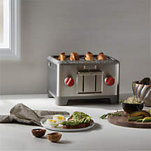 Wolf Gourmet 4-Slice Toaster with 1-Slice Toasting and Red Knobs ...