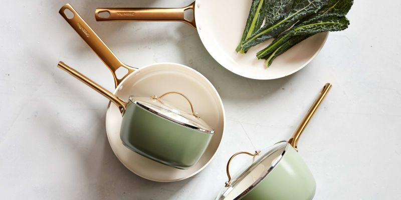 Modern Furniture Store, Kitchen & Home Decor Canada | Crate & Barrel Canada