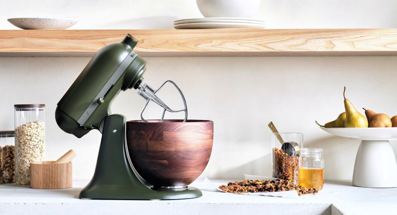 Modern Furniture Store, Home Decor & Wedding Registry | Crate & Barrel