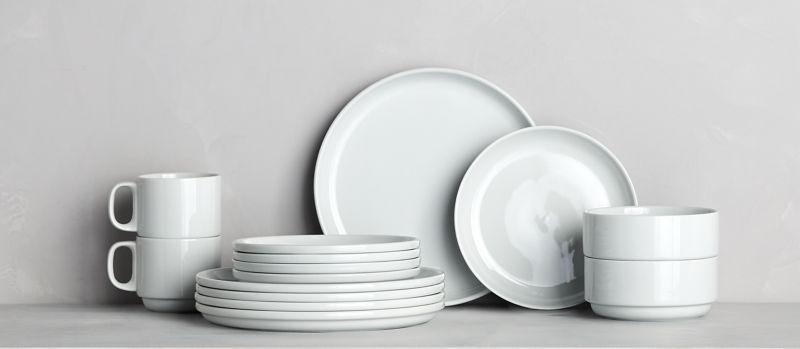 Modern Dinnerware Sets & Dish Sets | Crate & Barrel