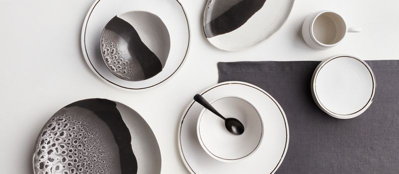 Modern Dinnerware Sets & Dish Sets | Crate & Barrel
