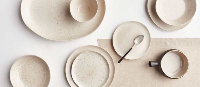 Modern Dinnerware Sets & Dish Sets | Crate & Barrel