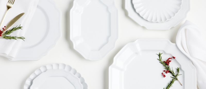 Modern Dinnerware Sets & Dish Sets | Crate & Barrel