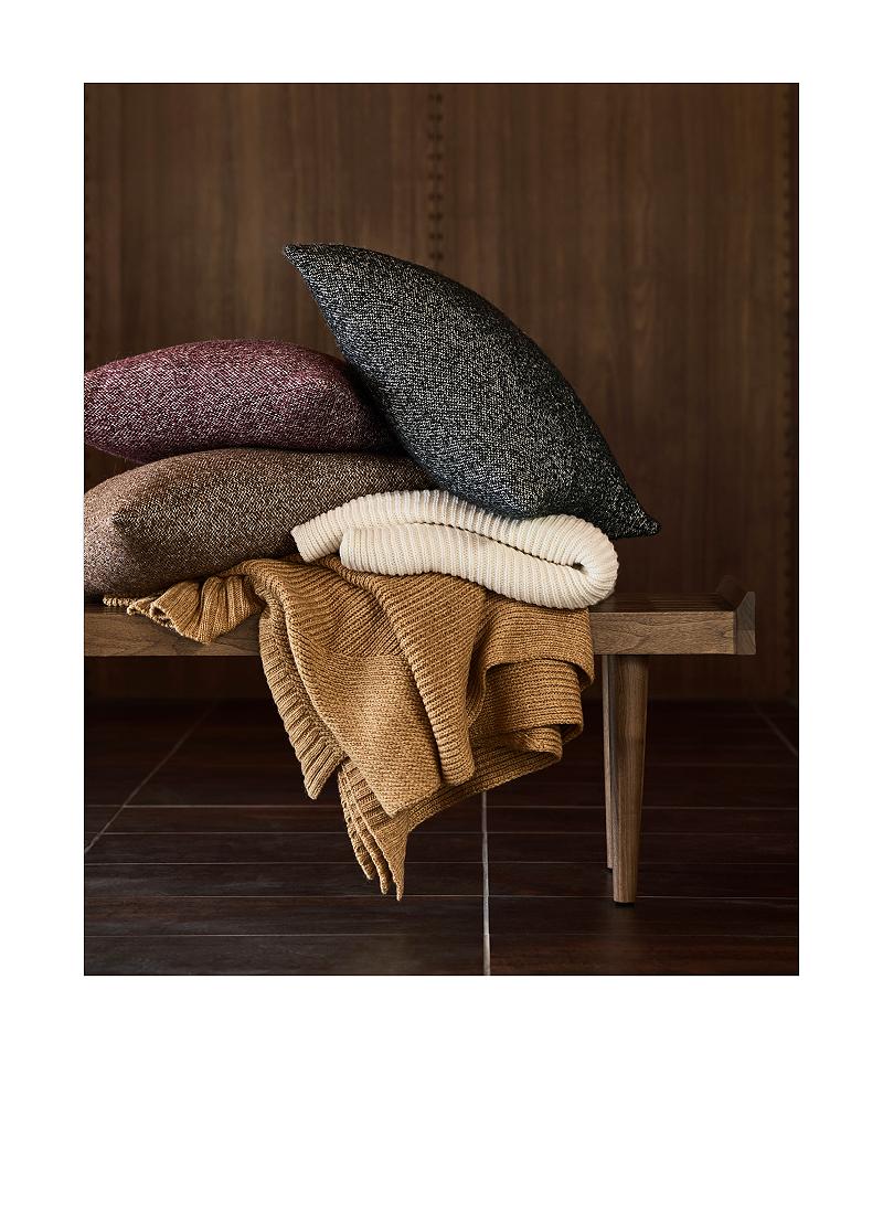 Fall Home Decor 2022: Candles, Wreaths & Pillows | Crate & Barrel Canada