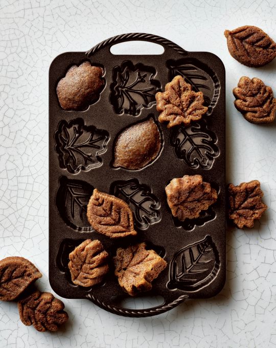 Fall Home Decor: Candles, Wreaths & Pillows | Crate & Barrel Canada