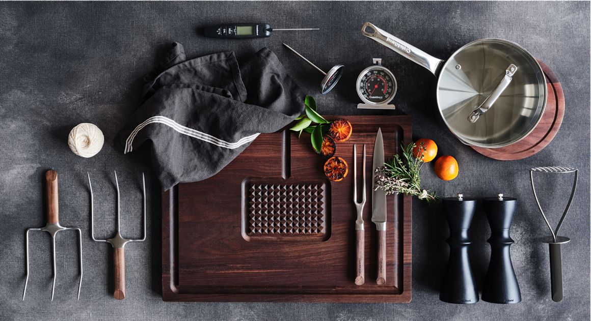 Modern Thanksgiving Plates, Dinnerware Sets & Decor 2023 | Crate & Barrel