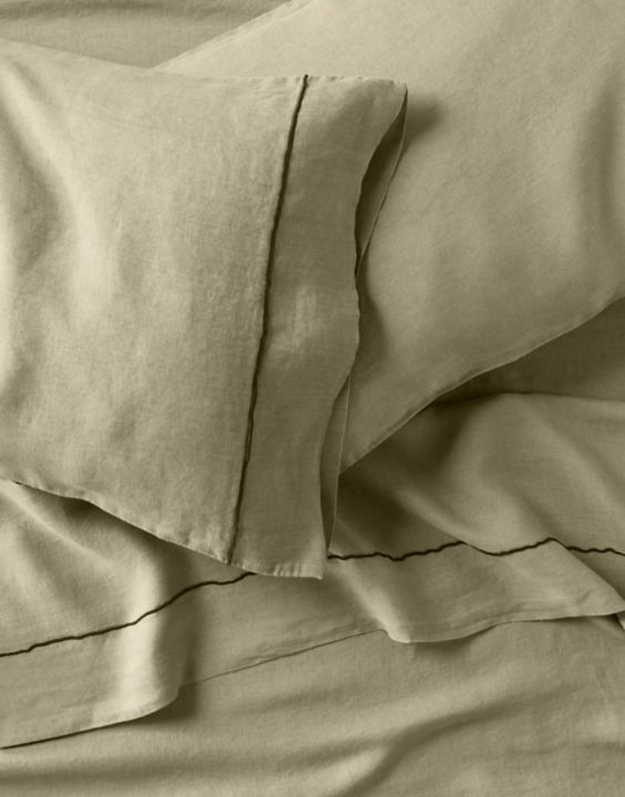 Bedding, Bath Towels and Accessories | Crate & Barrel Canada