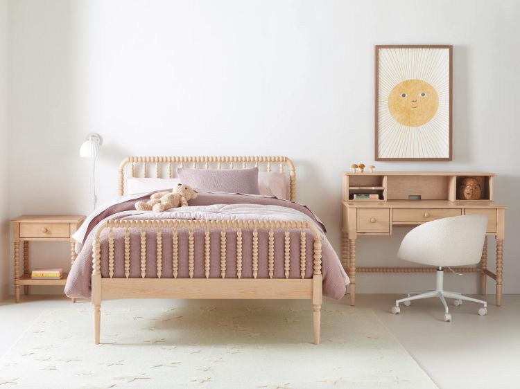 Jenny Lind White Wood Spindle Kids Queen Bed + Reviews | Crate & Kids